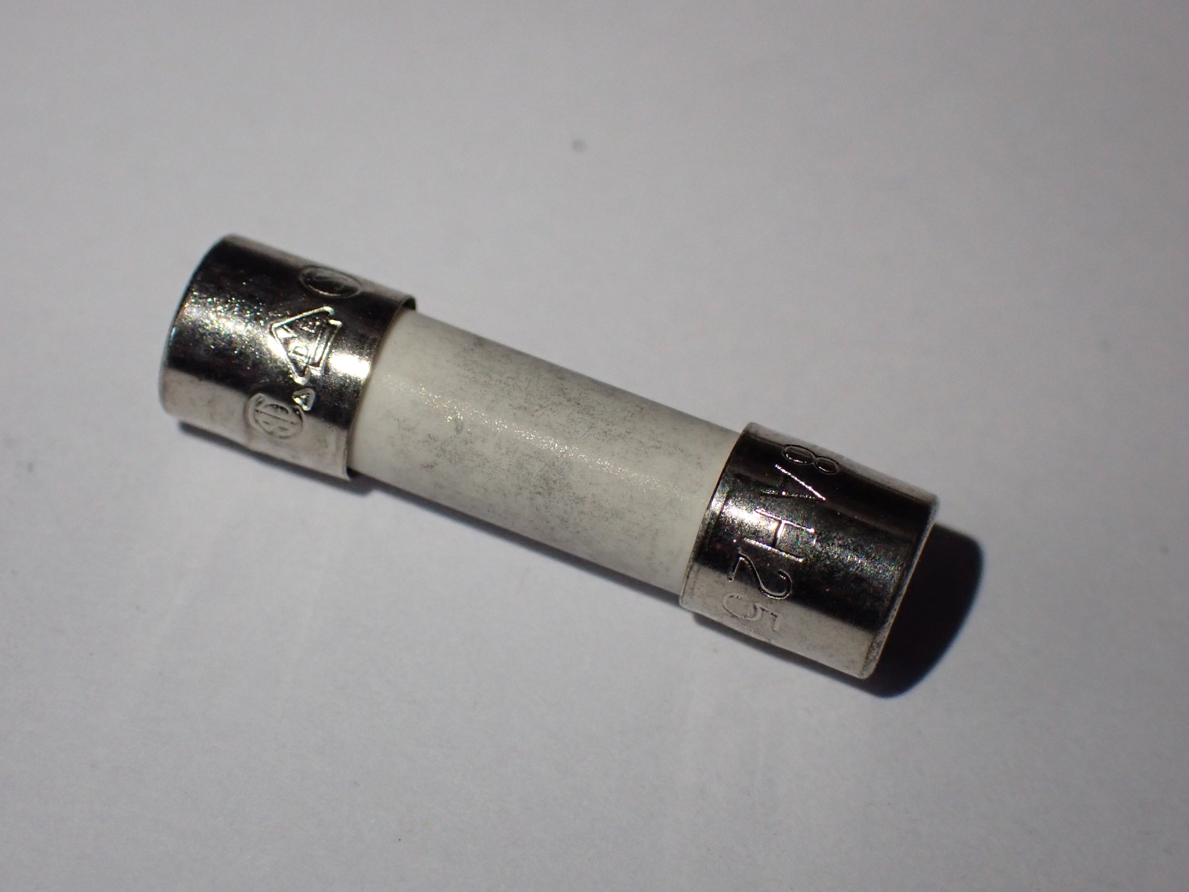 0216008.MXP Ceramic Cartridge Fuse 8A 250v, 5×20mm – Get Electronic NZ